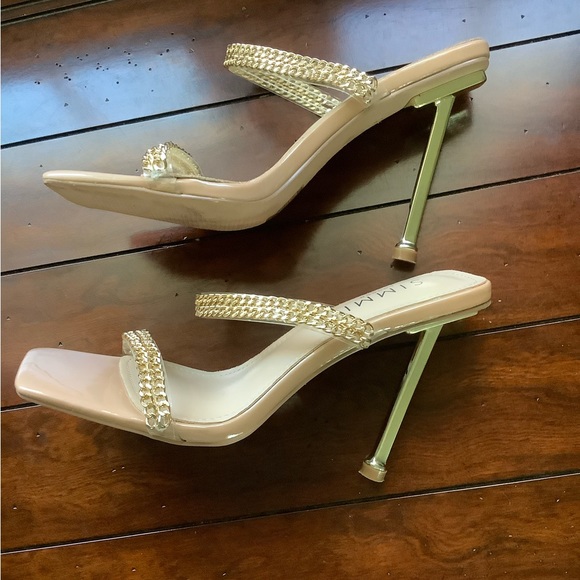 Simmi London | Shoes | Simmi London Strappy Gold Chain Sandals 5 Heel ...